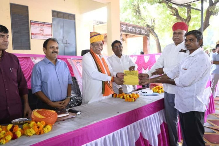 कैबिनेट मंत्री जोराराम कुमावत ने ग्रामीण सेवा शिविरों का किया निरीक्षण ...